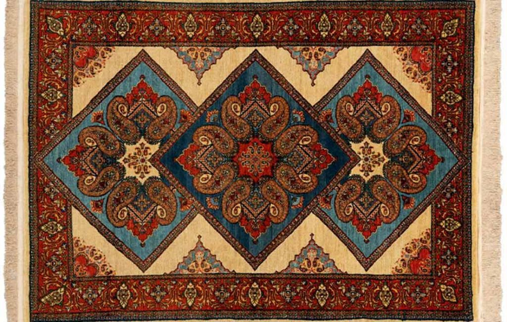 توضیحات کامل درباره معروف ترین طرح و نقش های فرش سنندج - قالیشویی ...